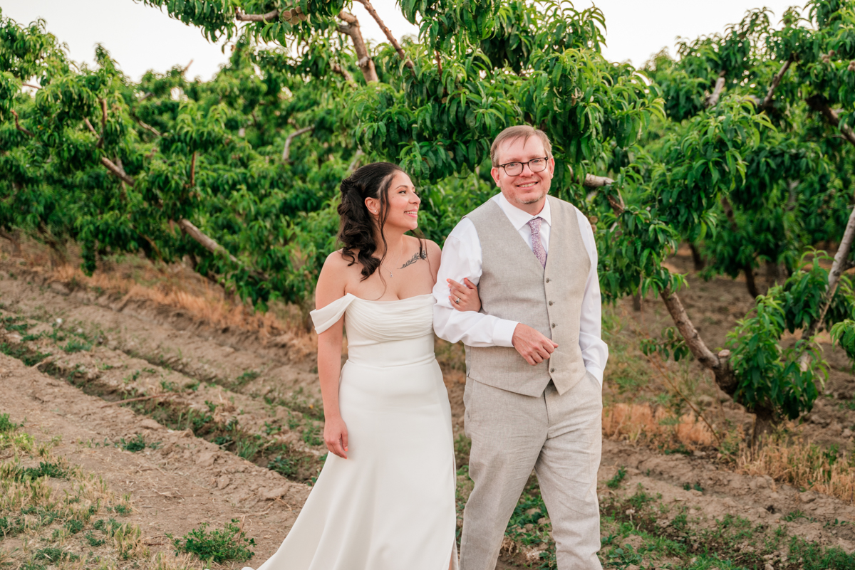 Spring Wedding at Orchard River View | Jasmine & Joshua - Amanda ...